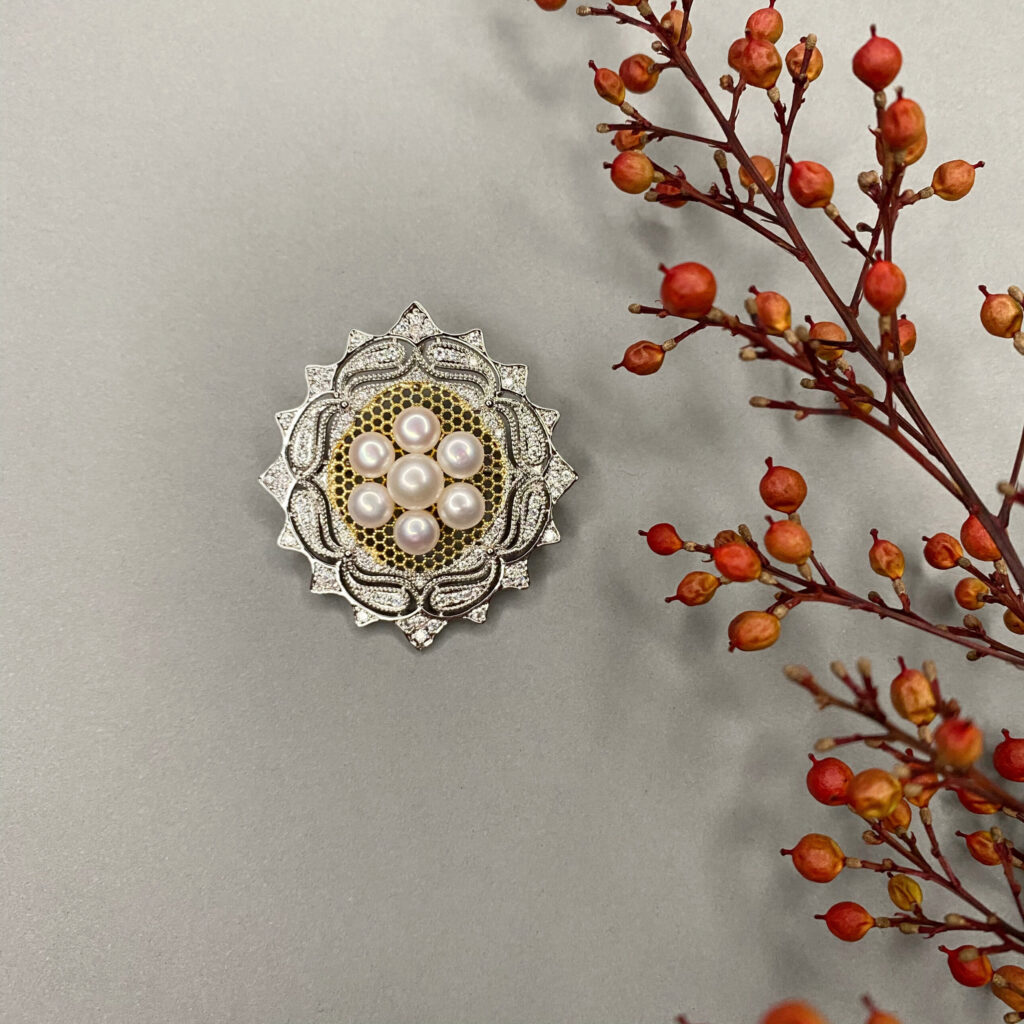 Brooches | The Real Pearl Co